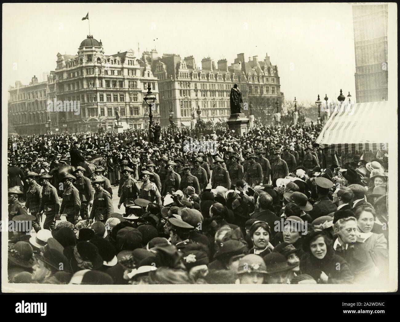 Photograph - Australian Servicemen, Anzac Day Parade, London, 1916 ...