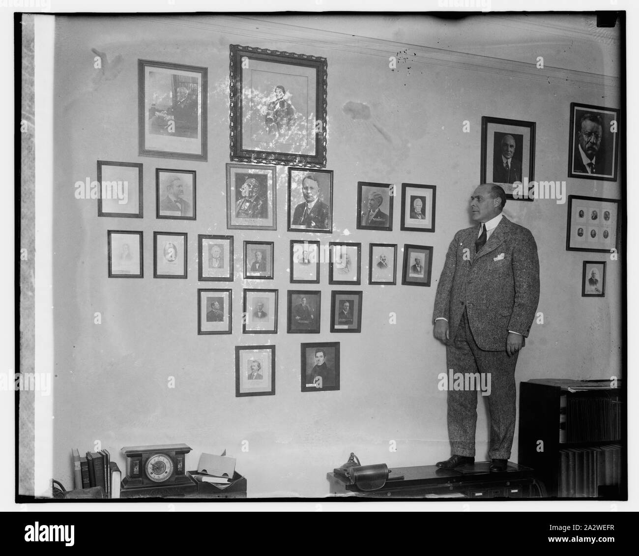 Rep 1 hi-res stock photography and images - Alamy