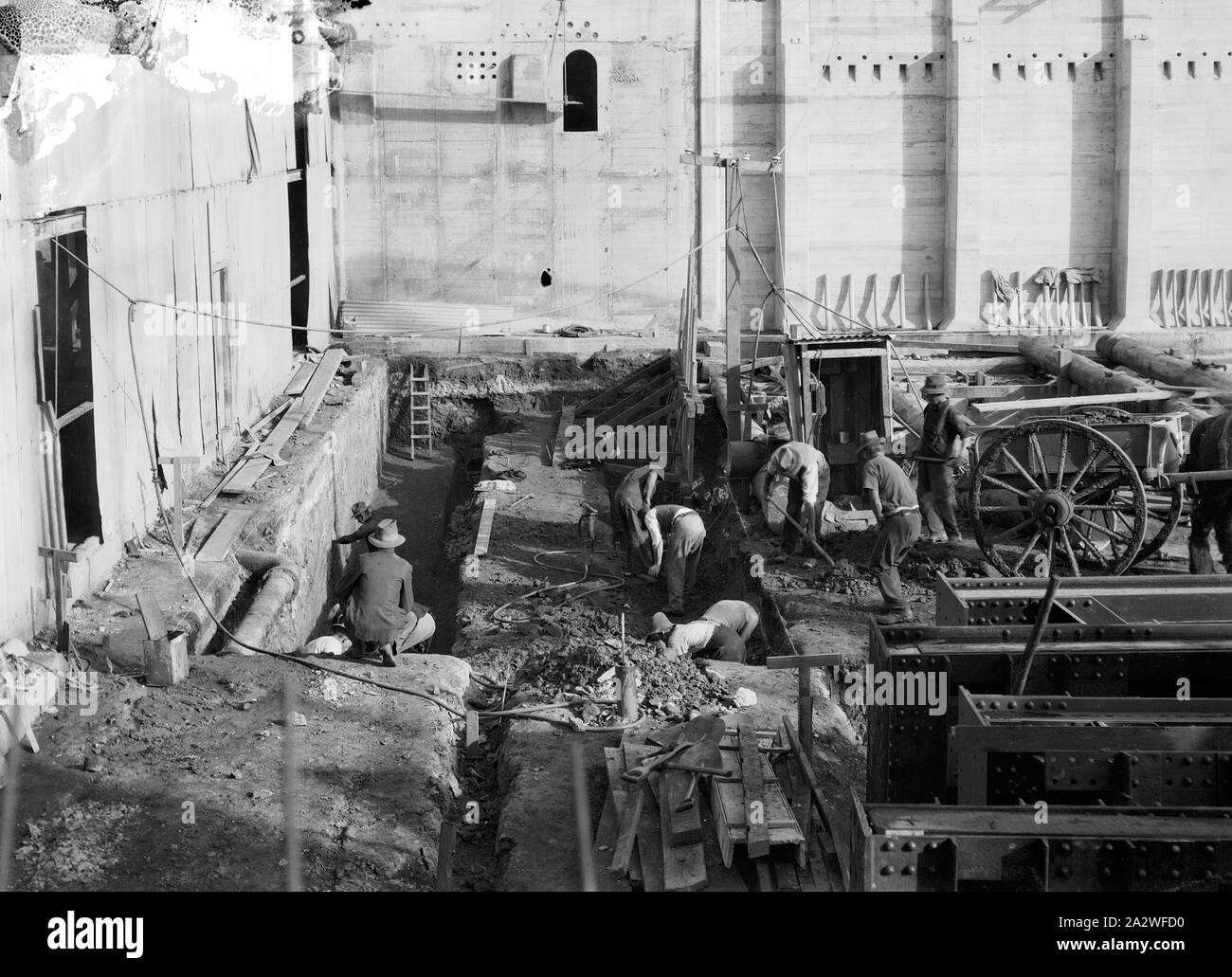 Yallourn power station hi-res stock photography and images - Alamy