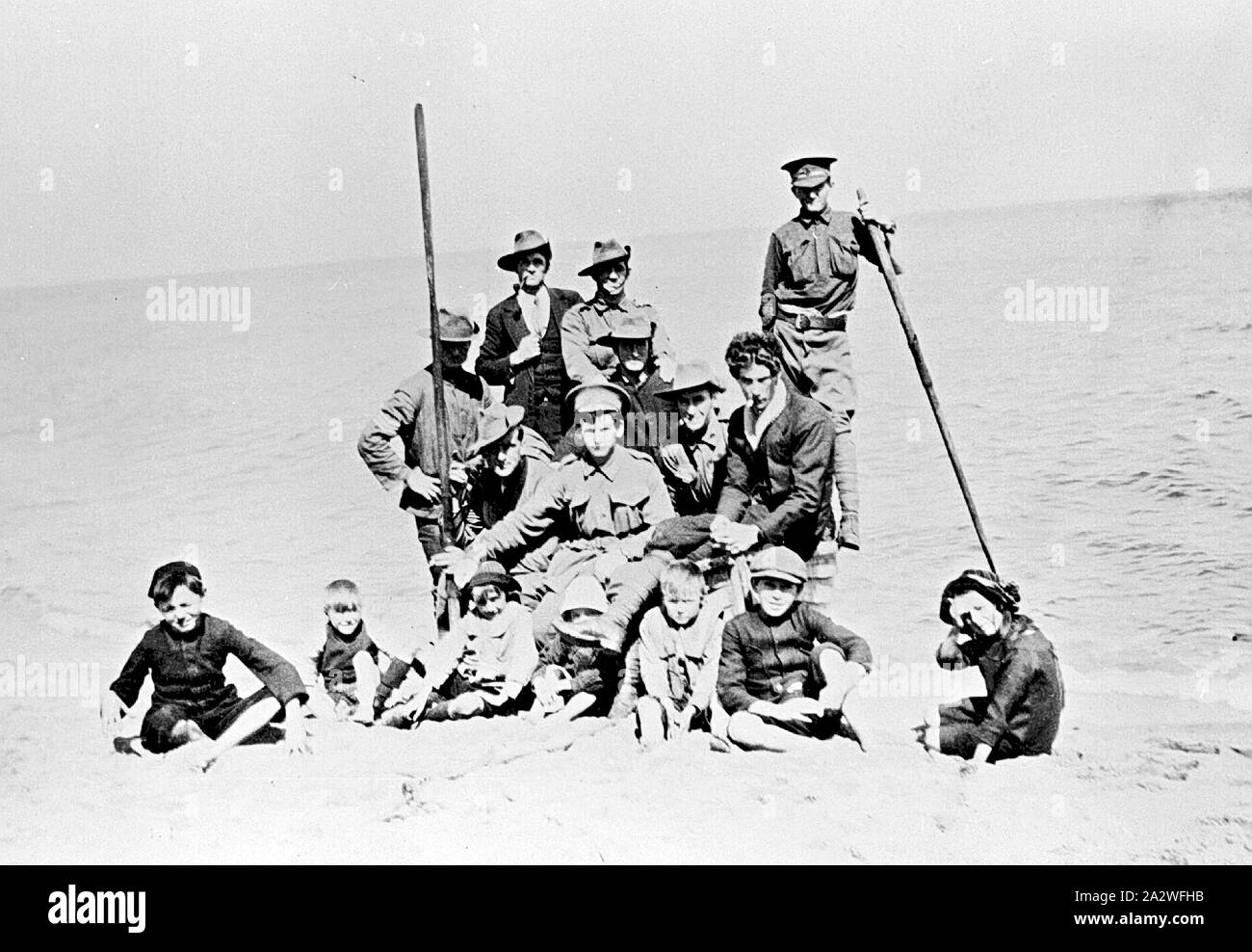 Soldiers beach hi-res stock photography and images - Alamy