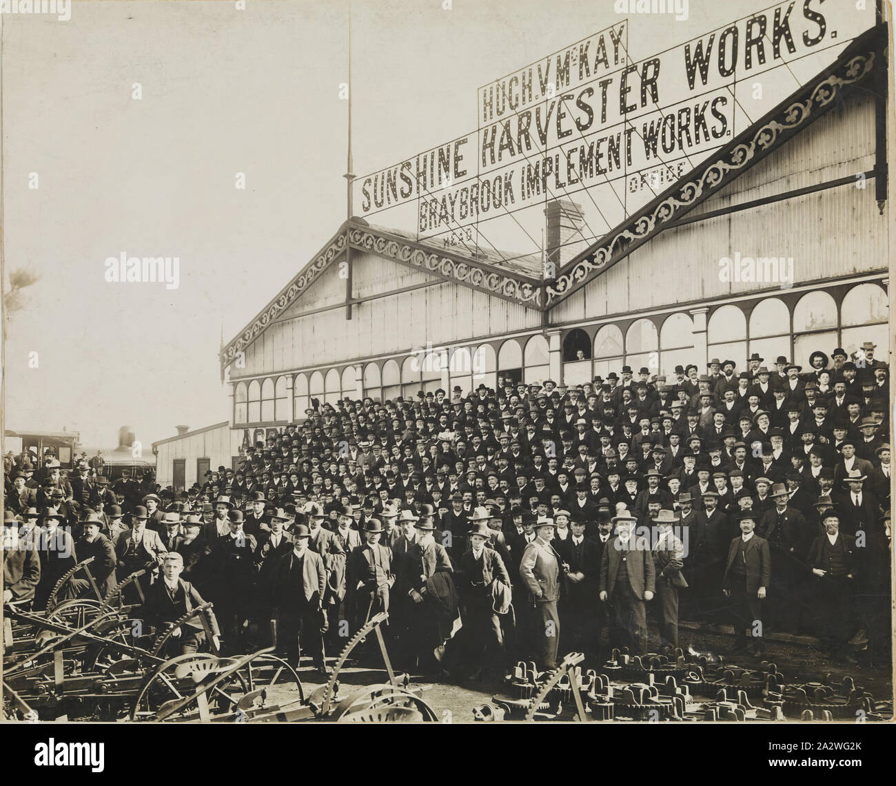 Sunshine harvester works circa 1910 hi-res stock photography and images ...