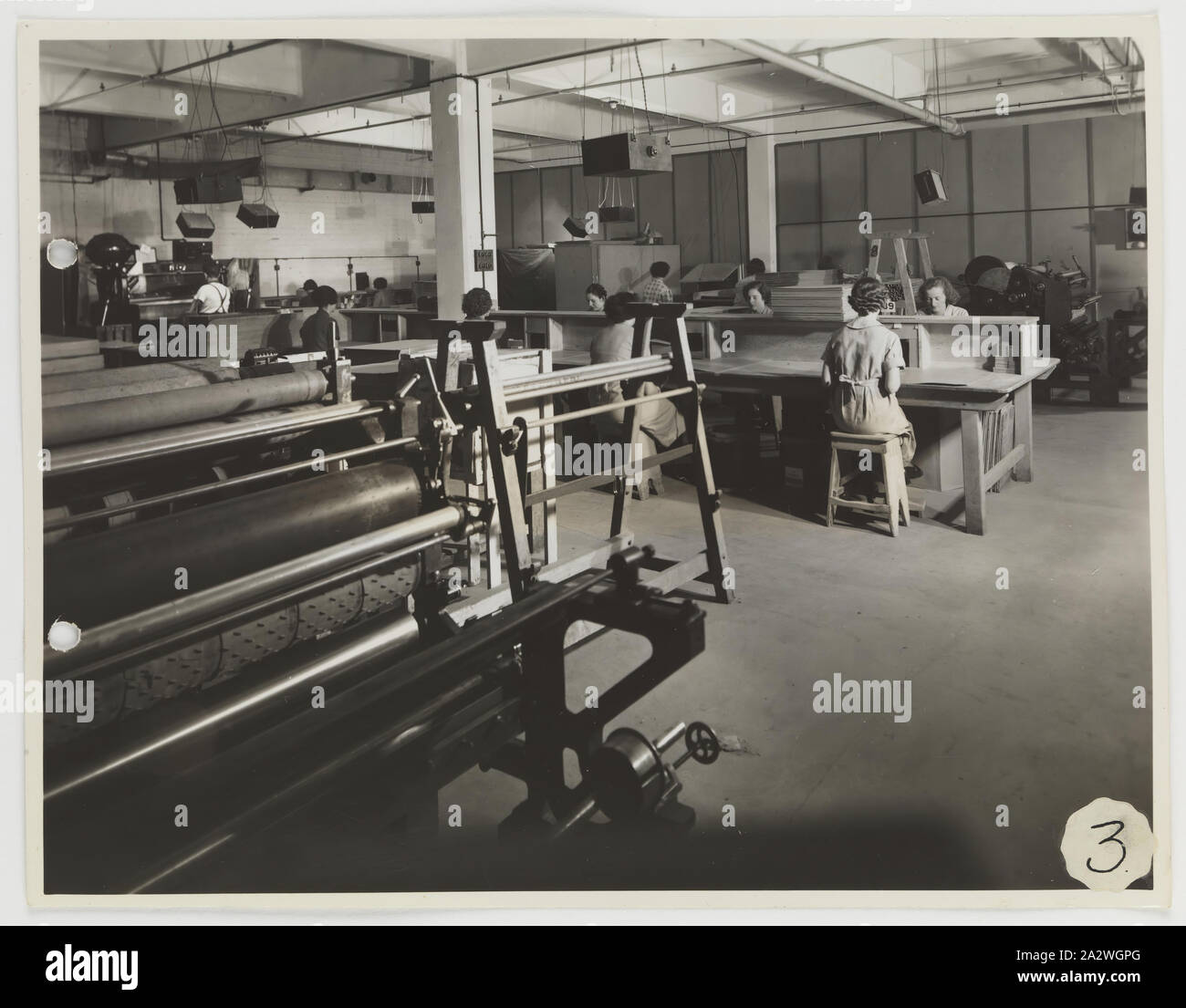 Velox paper cutting room hi-res stock photography and images - Alamy