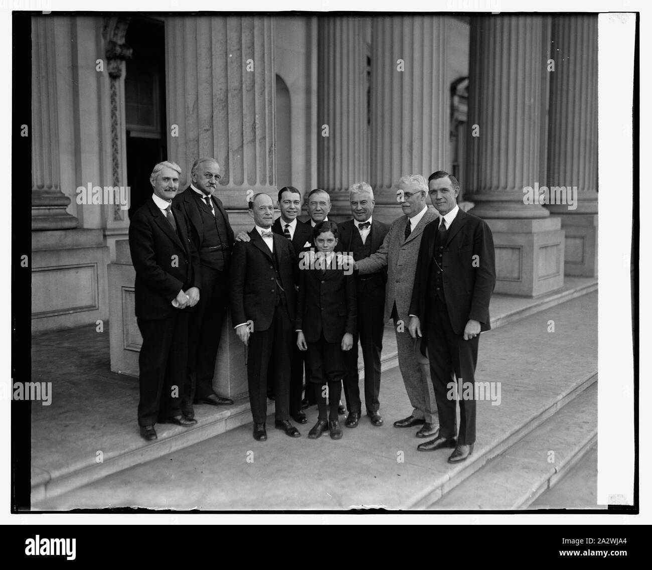 Raymond taylor hi-res stock photography and images - Alamy