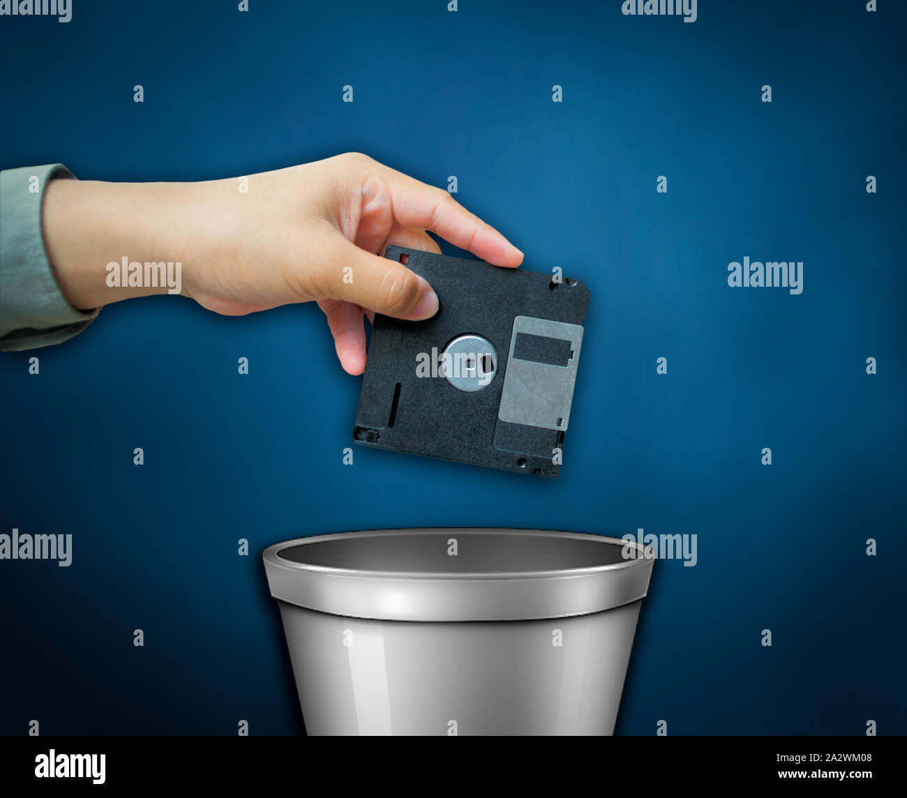 Throwing away technology hi-res stock photography and images - Alamy