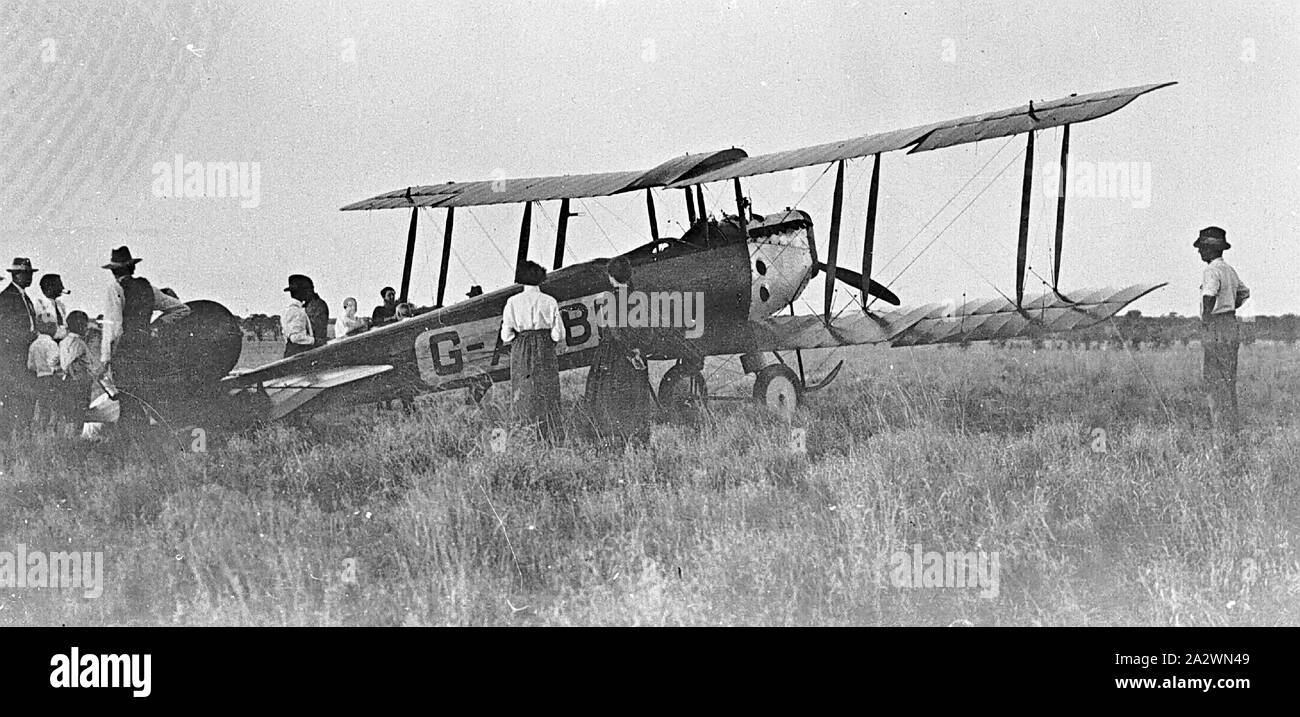 Qantas avro 504 aeroplane hi-res stock photography and images - Alamy