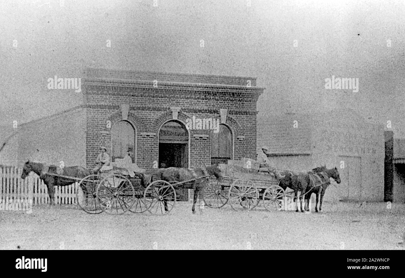 Horse drawn vehicles 1900 hi-res stock photography and images - Alamy