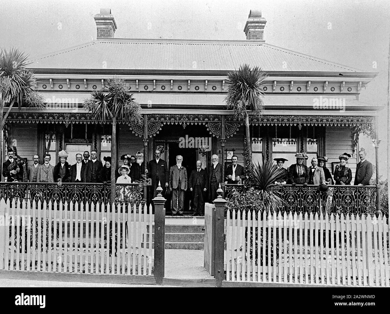 Negative - Ballarat, Victoria, 1909, James Oddie and his family on the ...