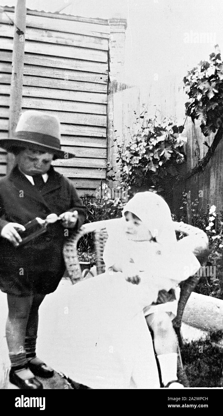 Nurses veil hi-res stock photography and images - Alamy