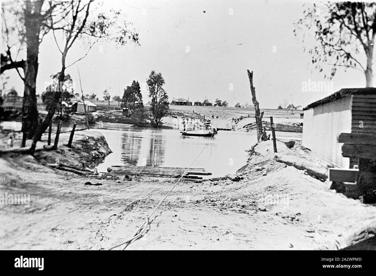 Negative - Tooleybuc, Victoria, 1924, The punt at Tooleybuc on the ...