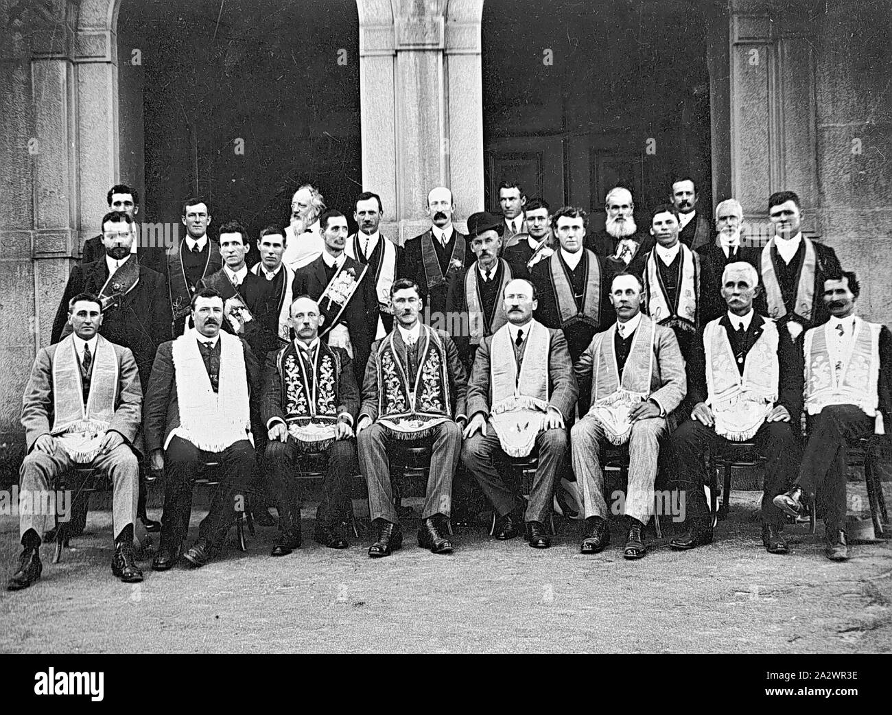 Oddfellows lodge hi-res stock photography and images - Alamy