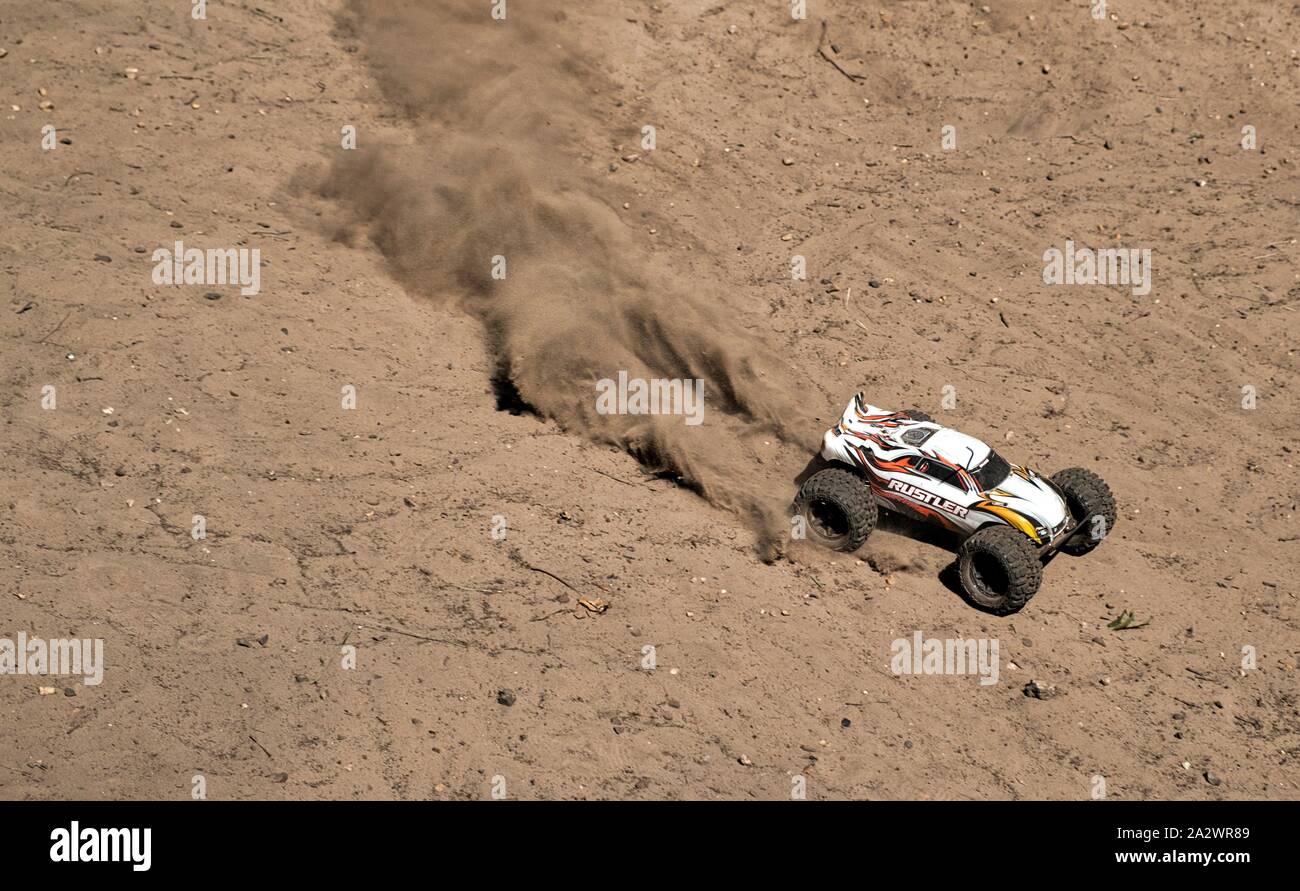 Remote control rc truck hi-res stock photography and images - Alamy