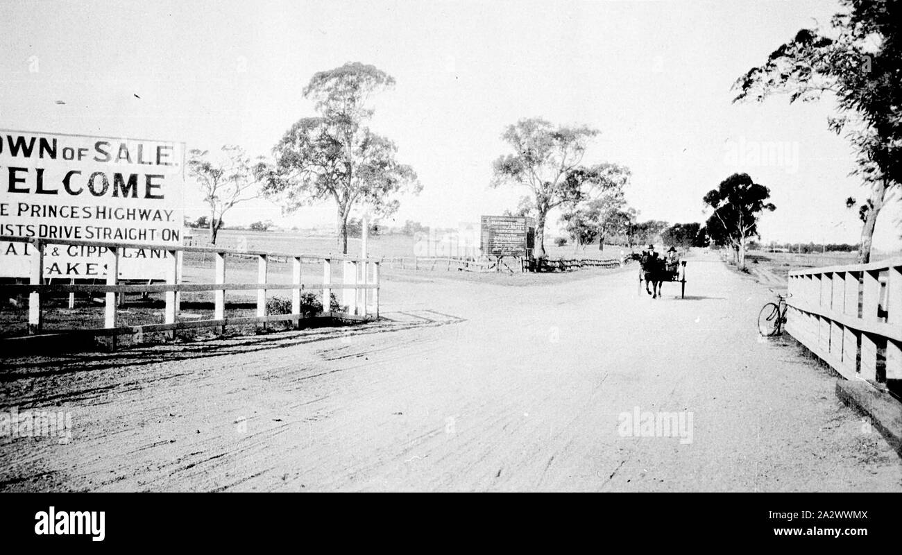 Negative - Sale, Victoria, circa 1925, Welcome sign on the princes ...