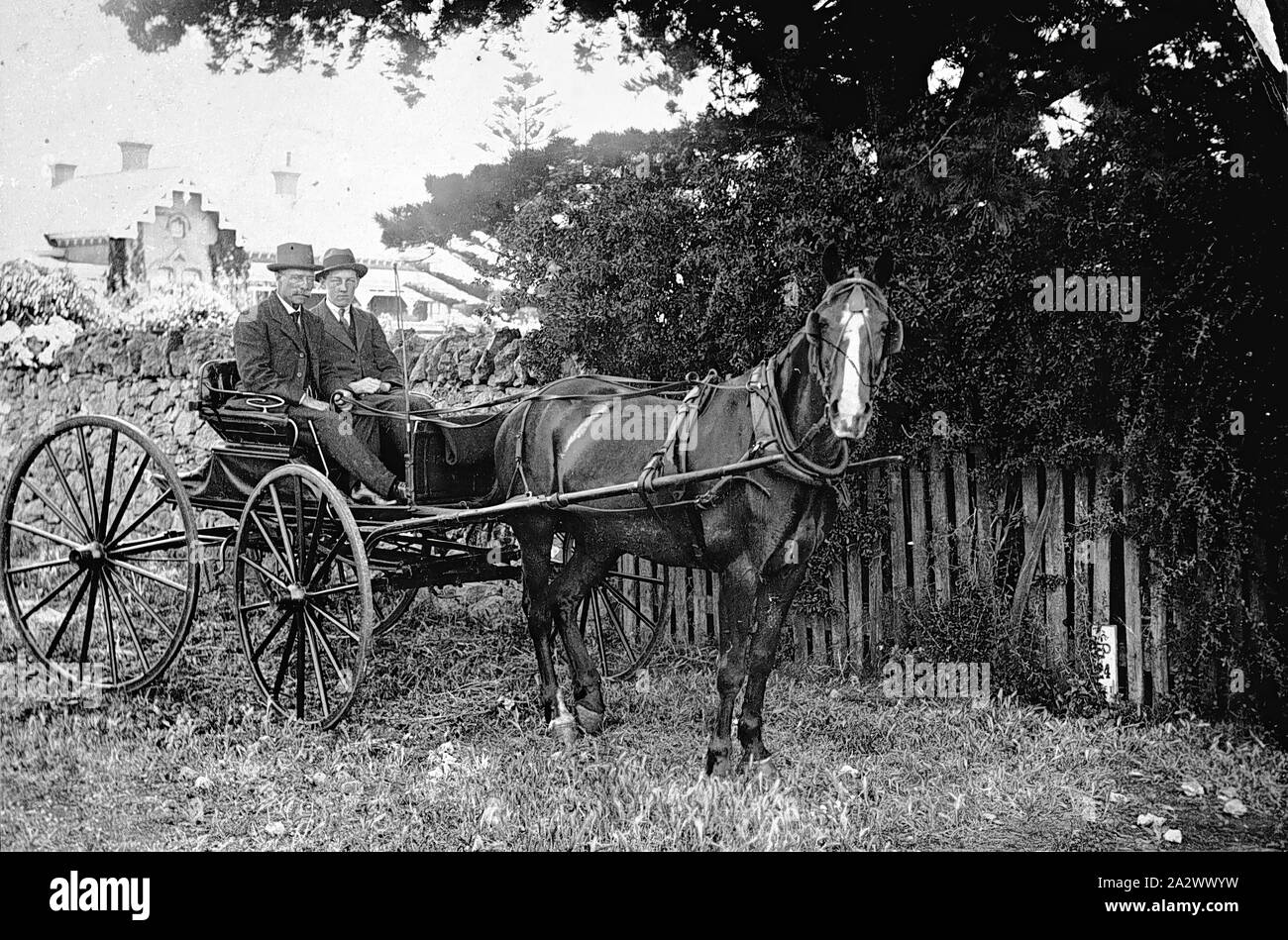 Victoria carriage hi-res stock photography and images - Alamy