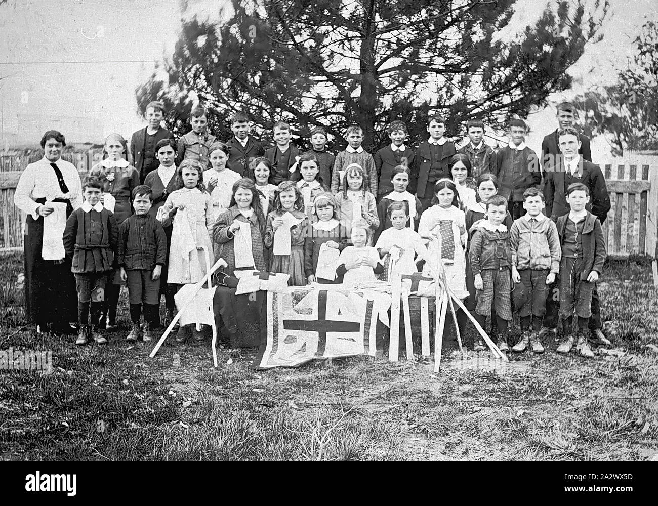 Negative - Lauriston, Victoria, circa 1915, School children working for ...