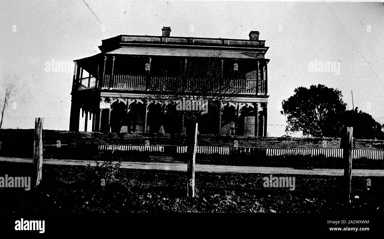 Grovedale hotel hi-res stock photography and images - Alamy