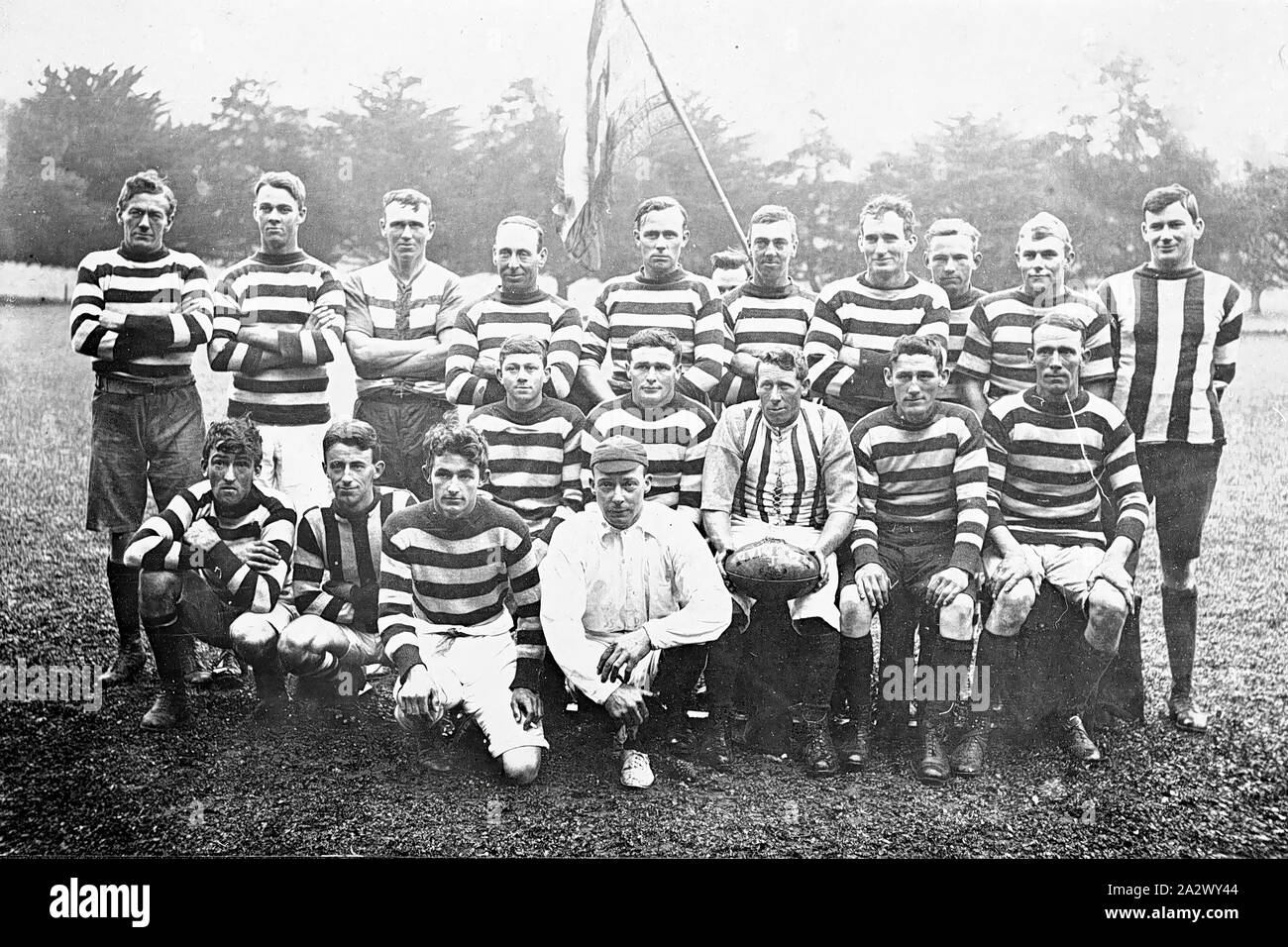 Inverleigh football team hi-res stock photography and images - Alamy