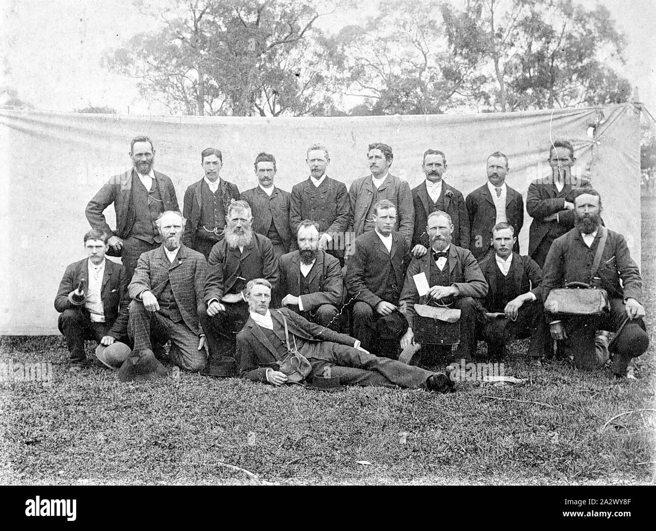 Negative - Laanecoorie, Victoria, circa 1900, A group of men at a race ...
