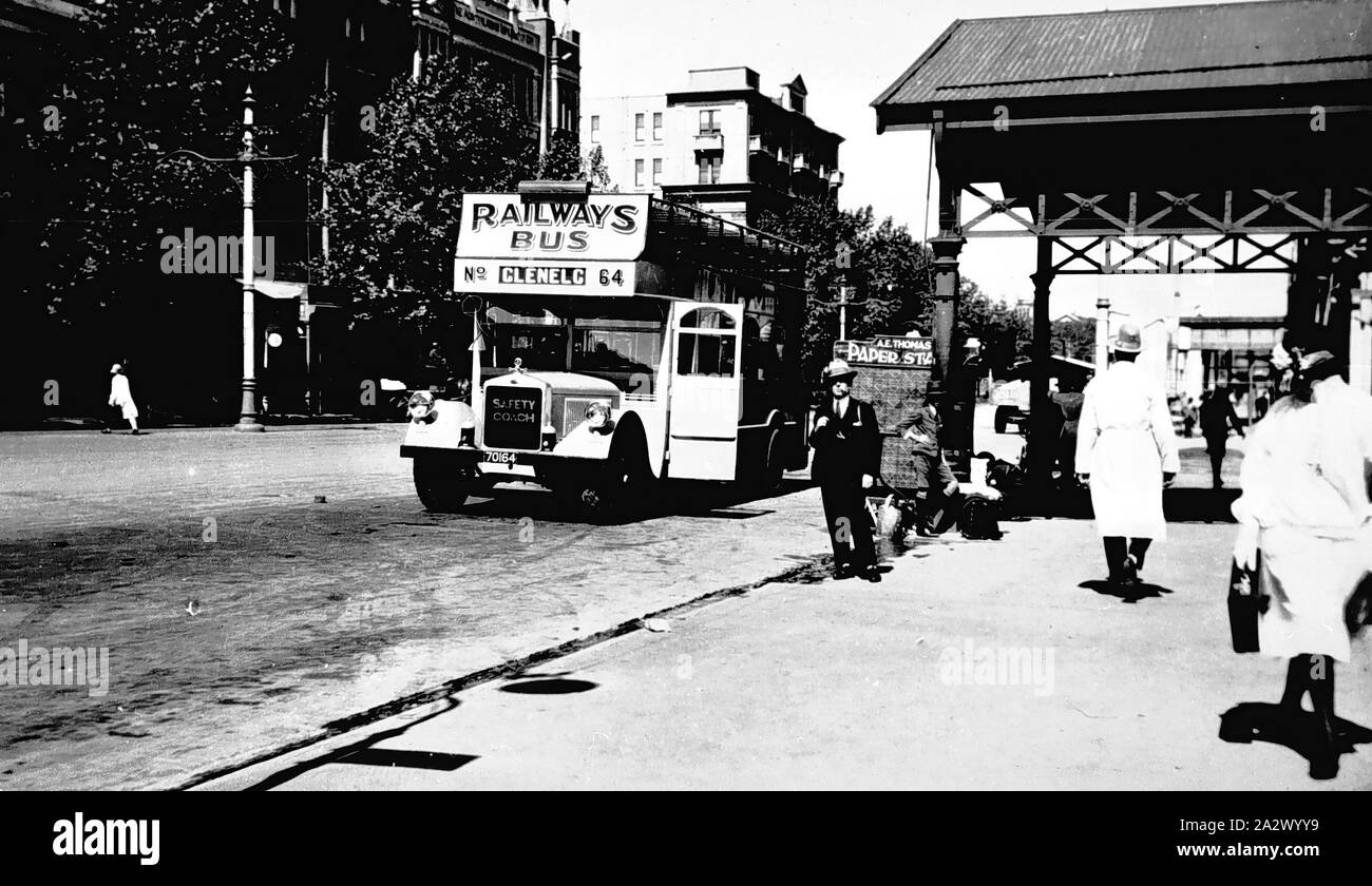 Thomas paper stand hi-res stock photography and images - Alamy