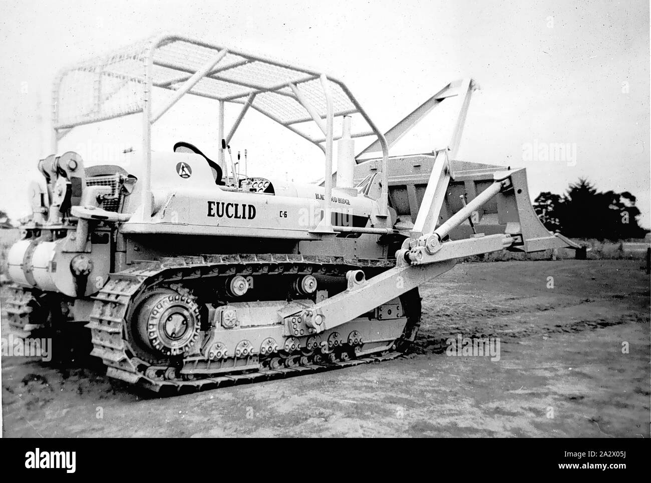 Euclid tractor hi-res stock photography and images - Alamy