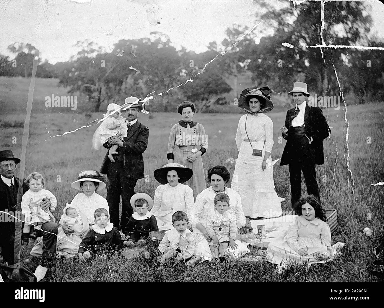 Negative - Bendigo District, Victoria, circa 1910, Members of the ...