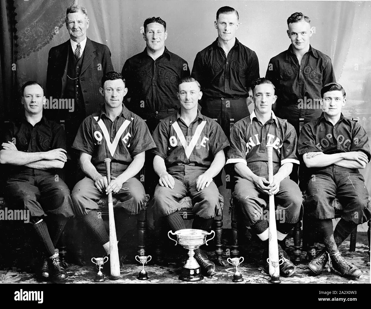 Golden square baseball team hi-res stock photography and images - Alamy