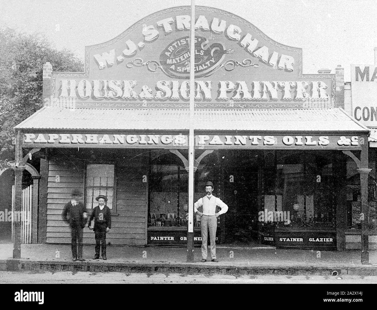 Signpainter hi-res stock photography and images - Alamy