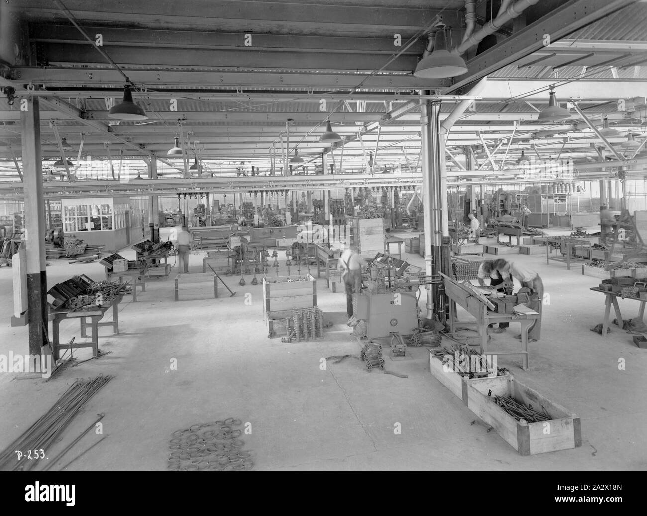 Machine shop america hi-res stock photography and images - Alamy