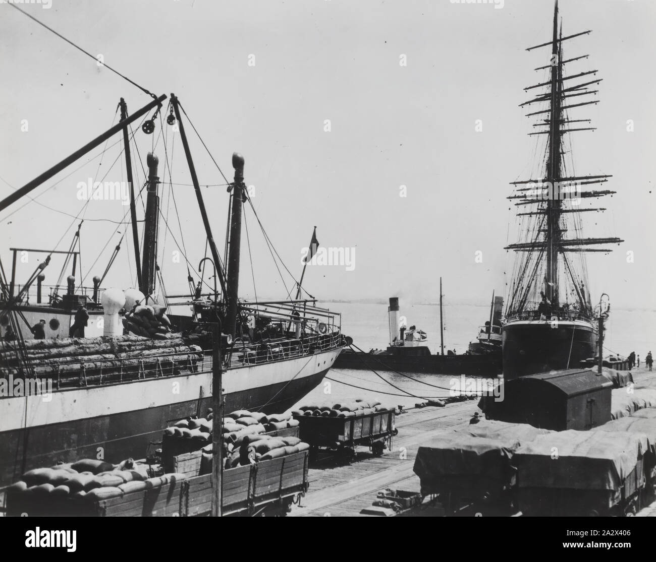 Ship 1930s 1920s hi-res stock photography and images - Alamy