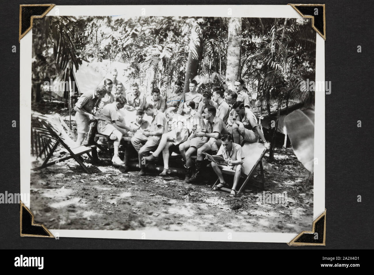 Officers mess table hi-res stock photography and images - Alamy