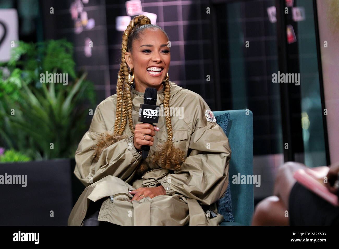 Amanda seales book hi-res stock photography and images - Alamy