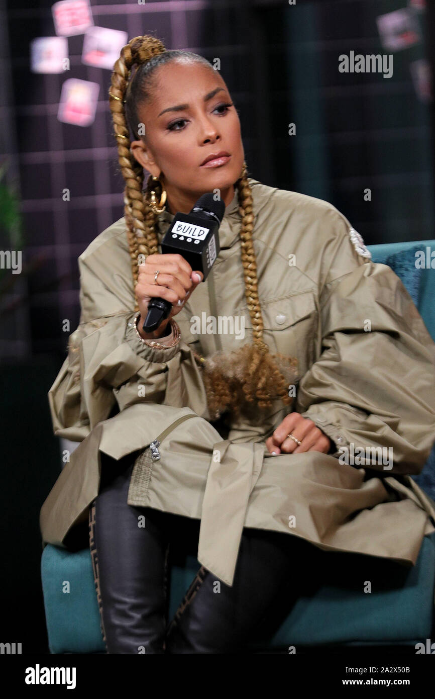 Amanda seales book hi-res stock photography and images - Alamy