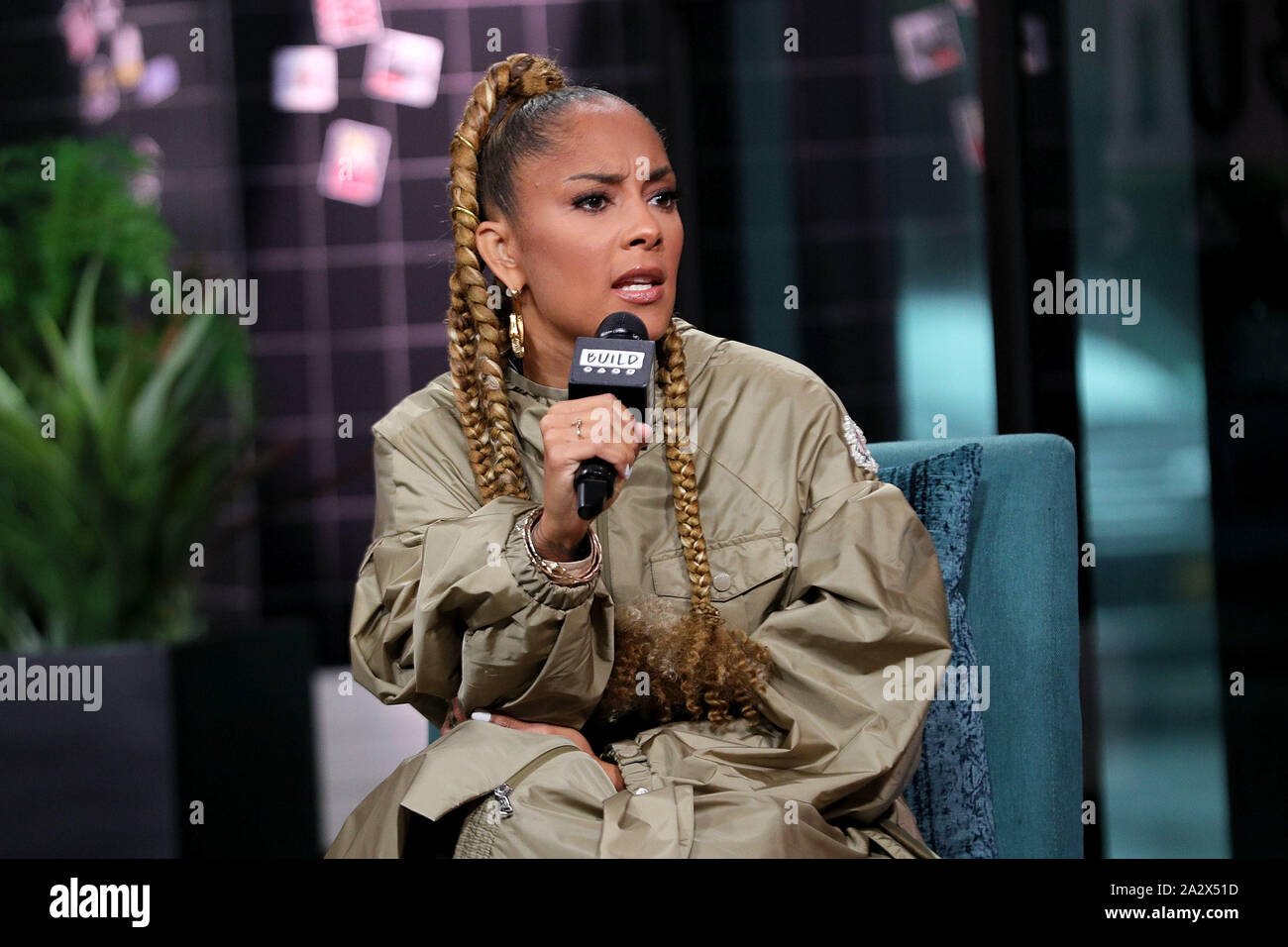 Amanda seales book hi-res stock photography and images - Alamy