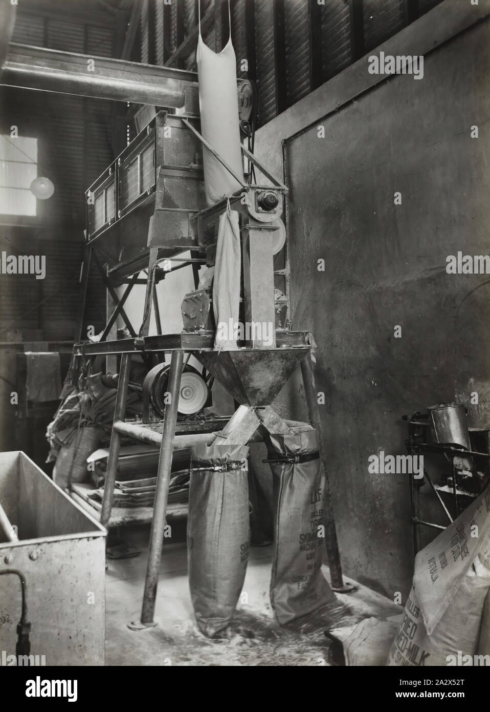 1930s industrial hi-res stock photography and images - Alamy