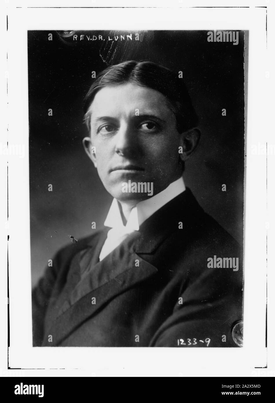 Rev dr Black and White Stock Photos & Images - Alamy