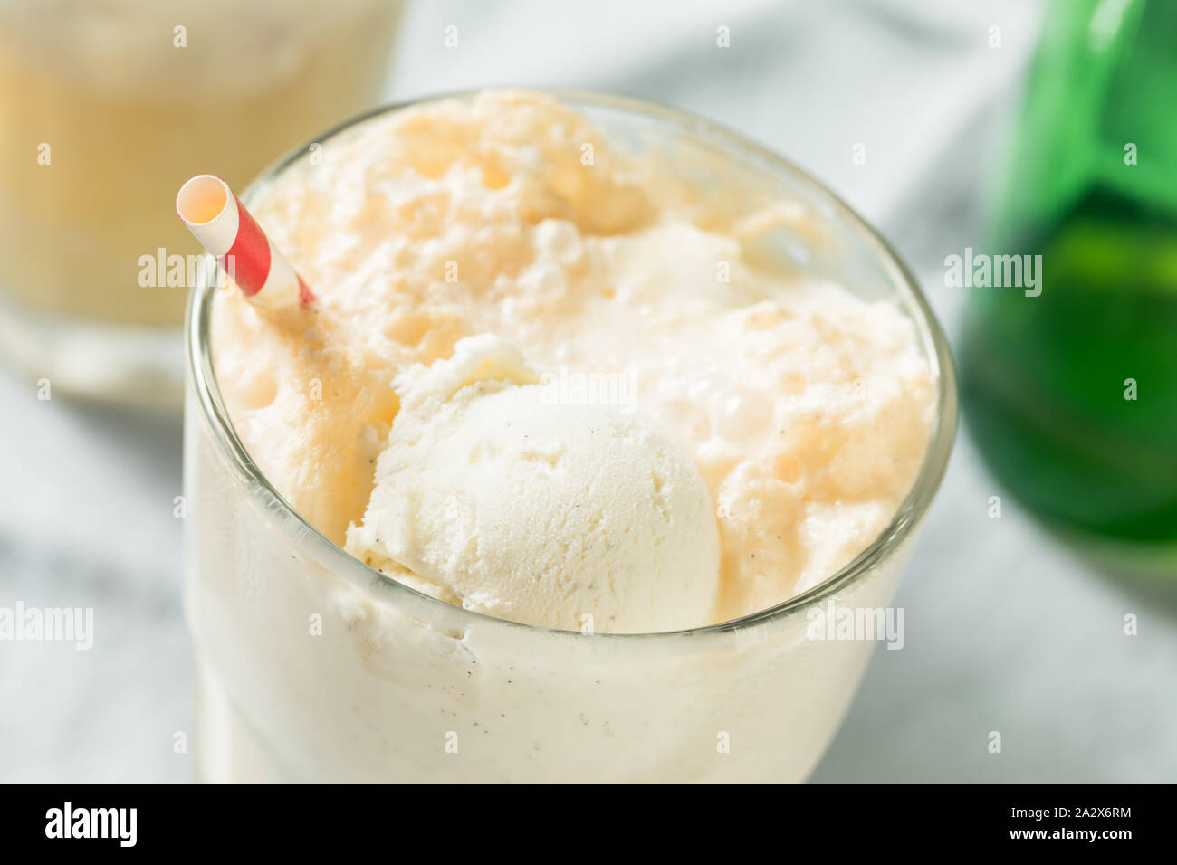 Homemade Ginger Beer Boston Cooler with Ice Cream Stock Photo - Alamy