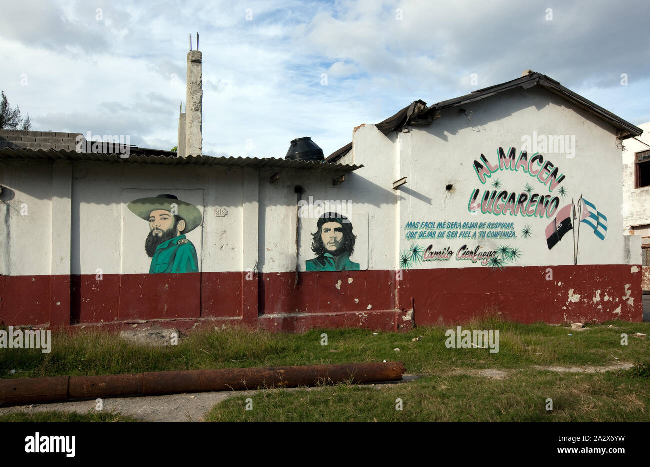 Revolutionary mural painted on side of building in Havana, Cuba Stock ...