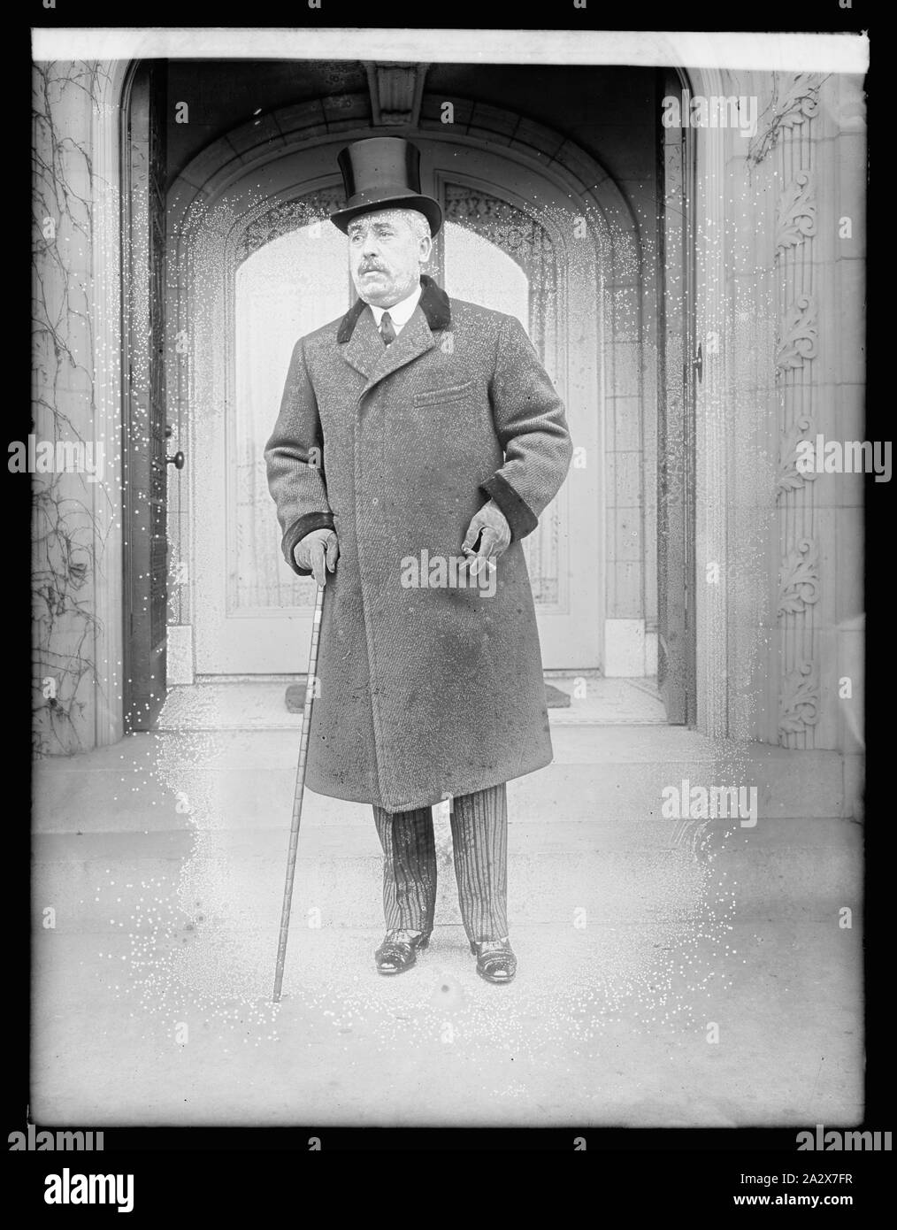 Spanish figure Black and White Stock Photos & Images - Alamy