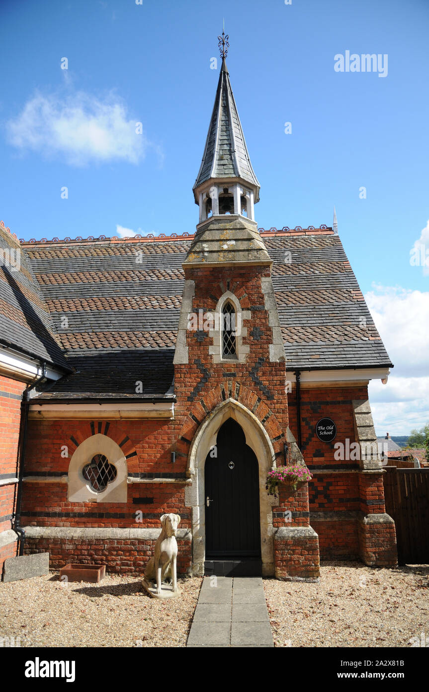 Gothic bargeboards hi-res stock photography and images - Alamy