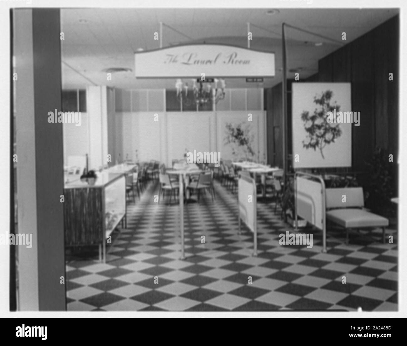 Department store 1940s Black and White Stock Photos & Images - Alamy