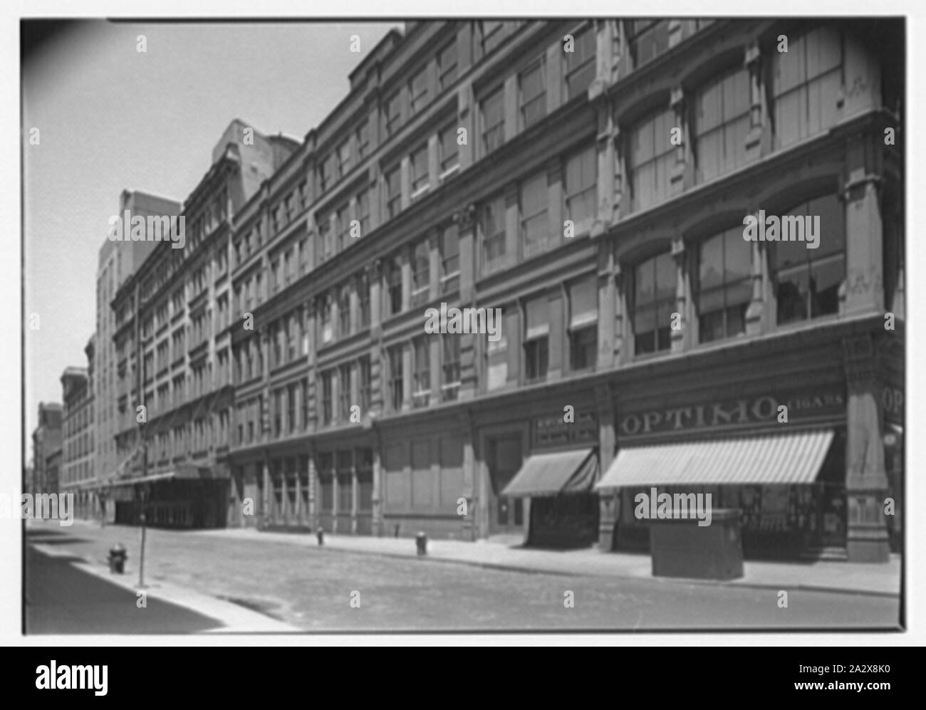 Richard Hudnut High Resolution Stock Photography and Images - Alamy