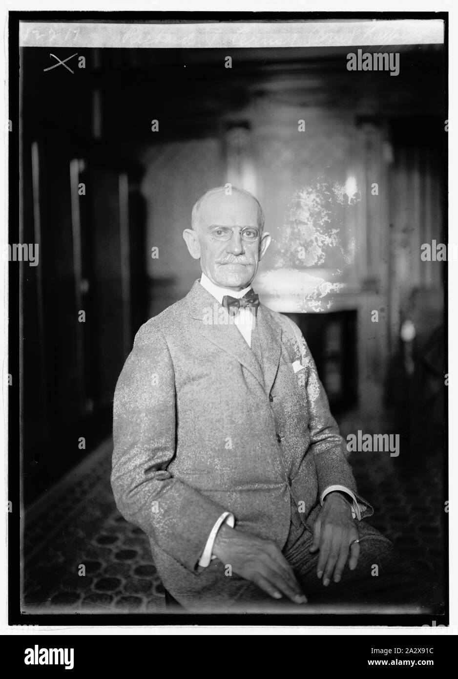 Kentucky state government Black and White Stock Photos & Images - Alamy