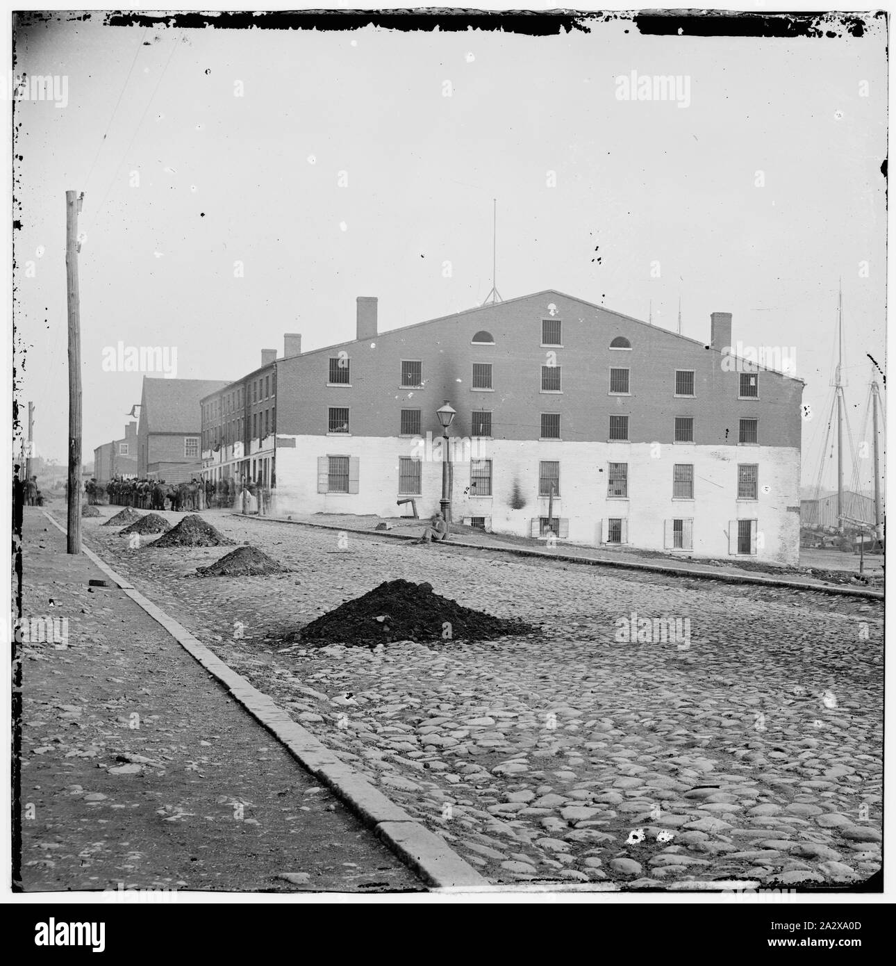 Richmond, Va. Side view of Libby Prison Stock Photo - Alamy