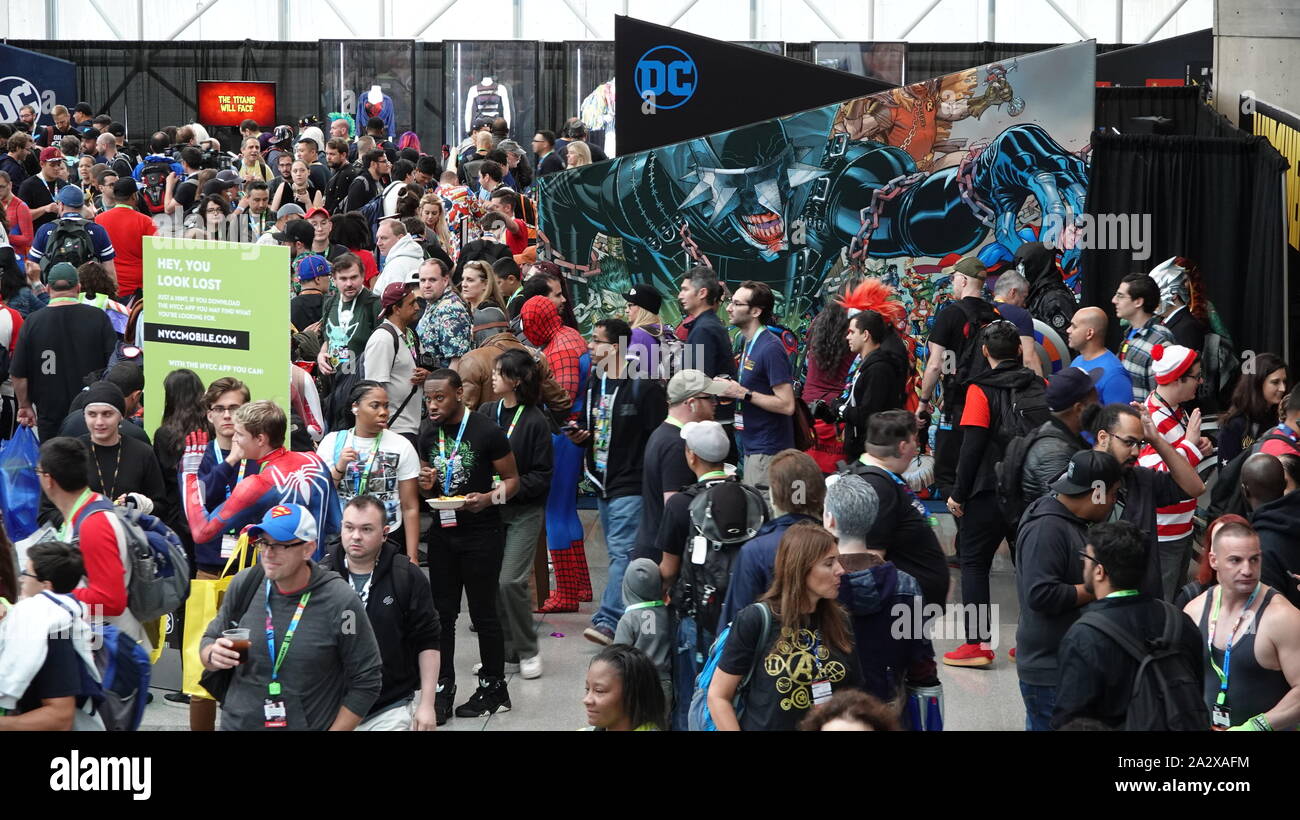New York, USA. 3rd Oct, 2019. Comic fans attend the New York Comic Con ...