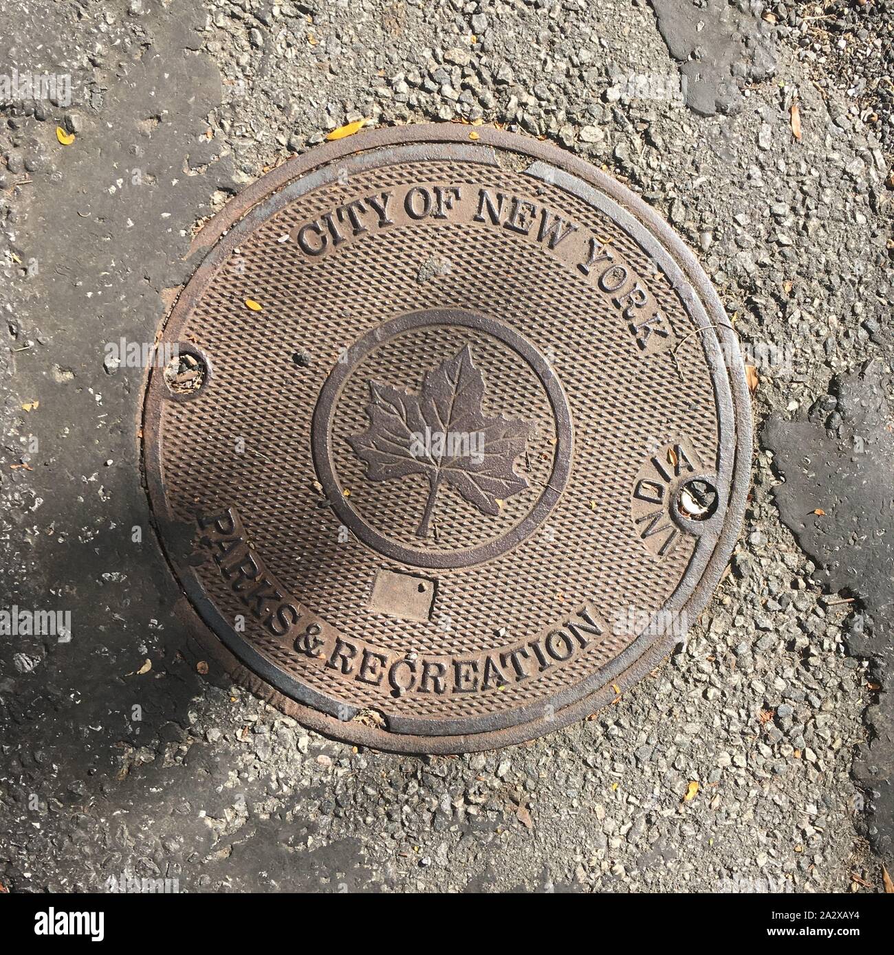 New York Manhole Cover High Resolution Stock Photography and Images - Alamy