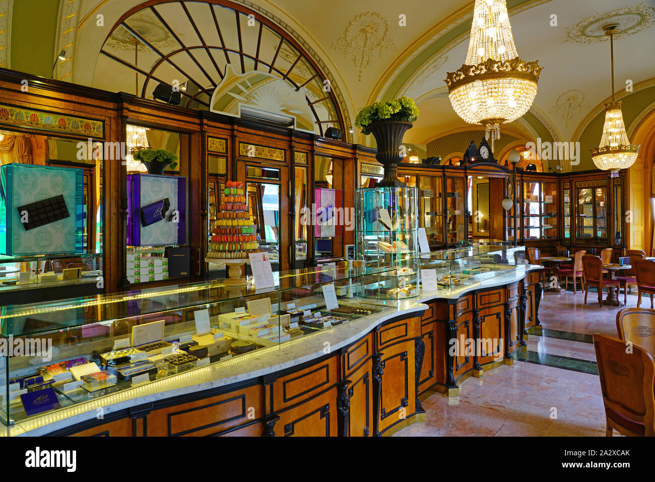Vorosmarty square cafe gerbeaud hi-res stock photography and images - Alamy
