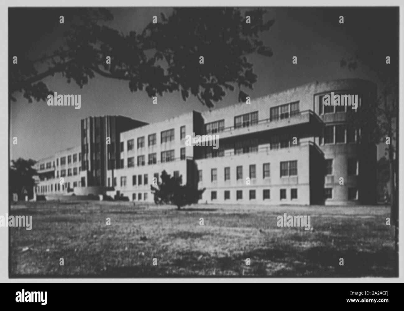 Riverside Hospital, North Brother Island Stock Photo - Alamy