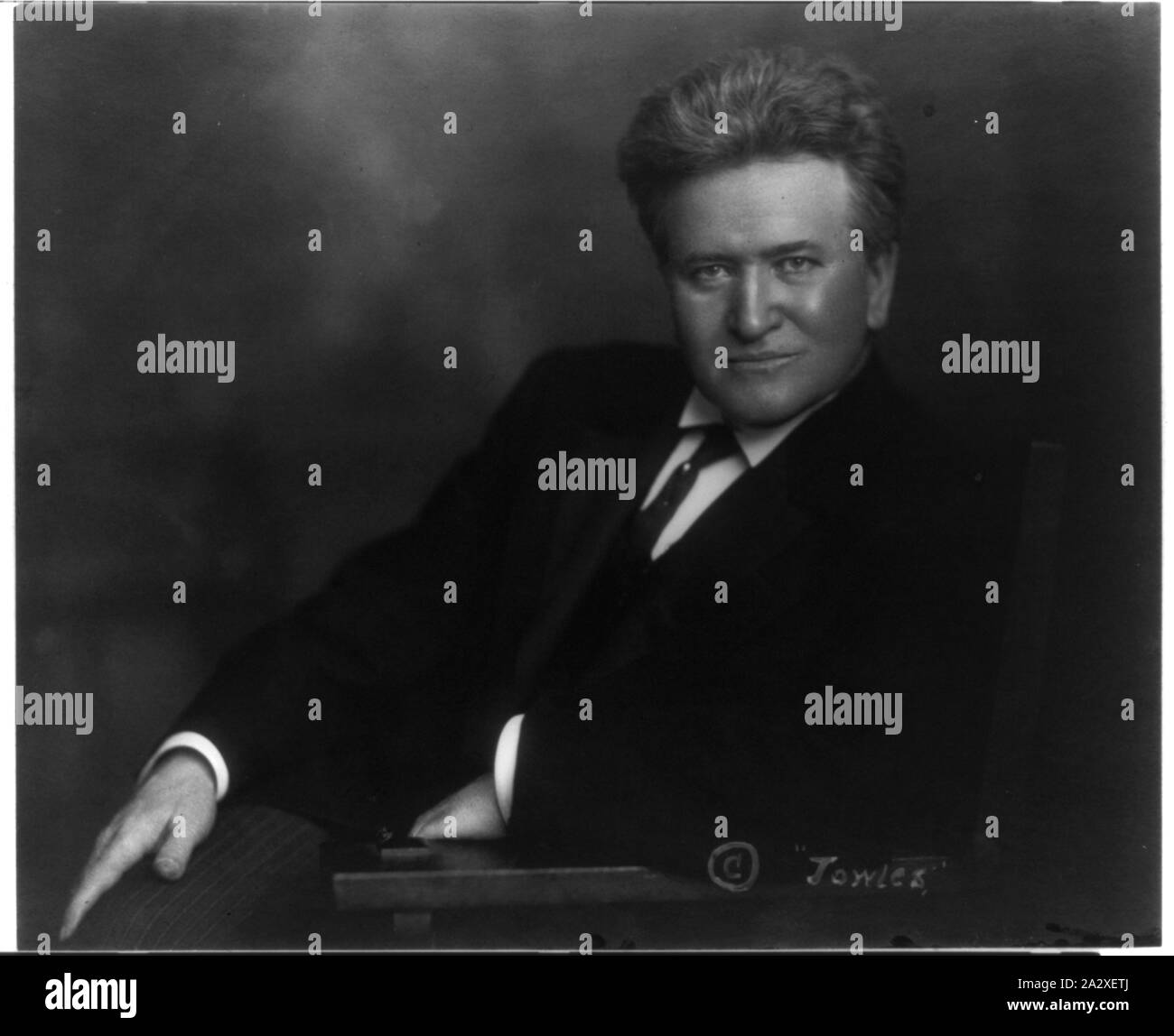 Robert M La Follette, Republican Senator-Wisc, half length portrait ...