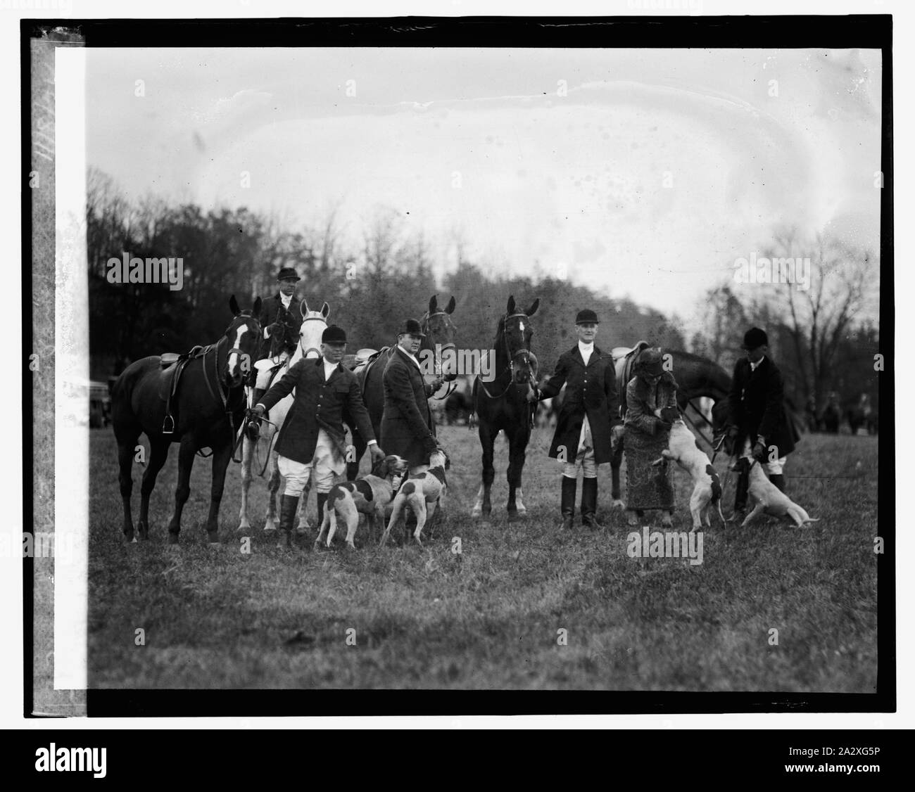 Rock Creek Hunt Club's fox hunt in R.C. Park, 11/8/24 Stock Photo - Alamy