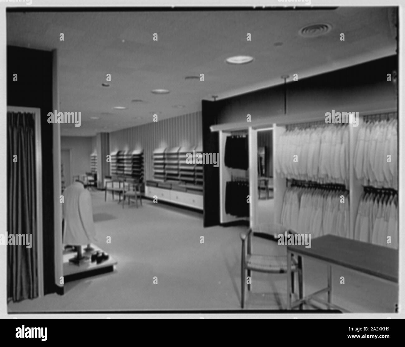 Rogers, Peet & Co., business at 600 5th Ave., New York Stock Photo - Alamy