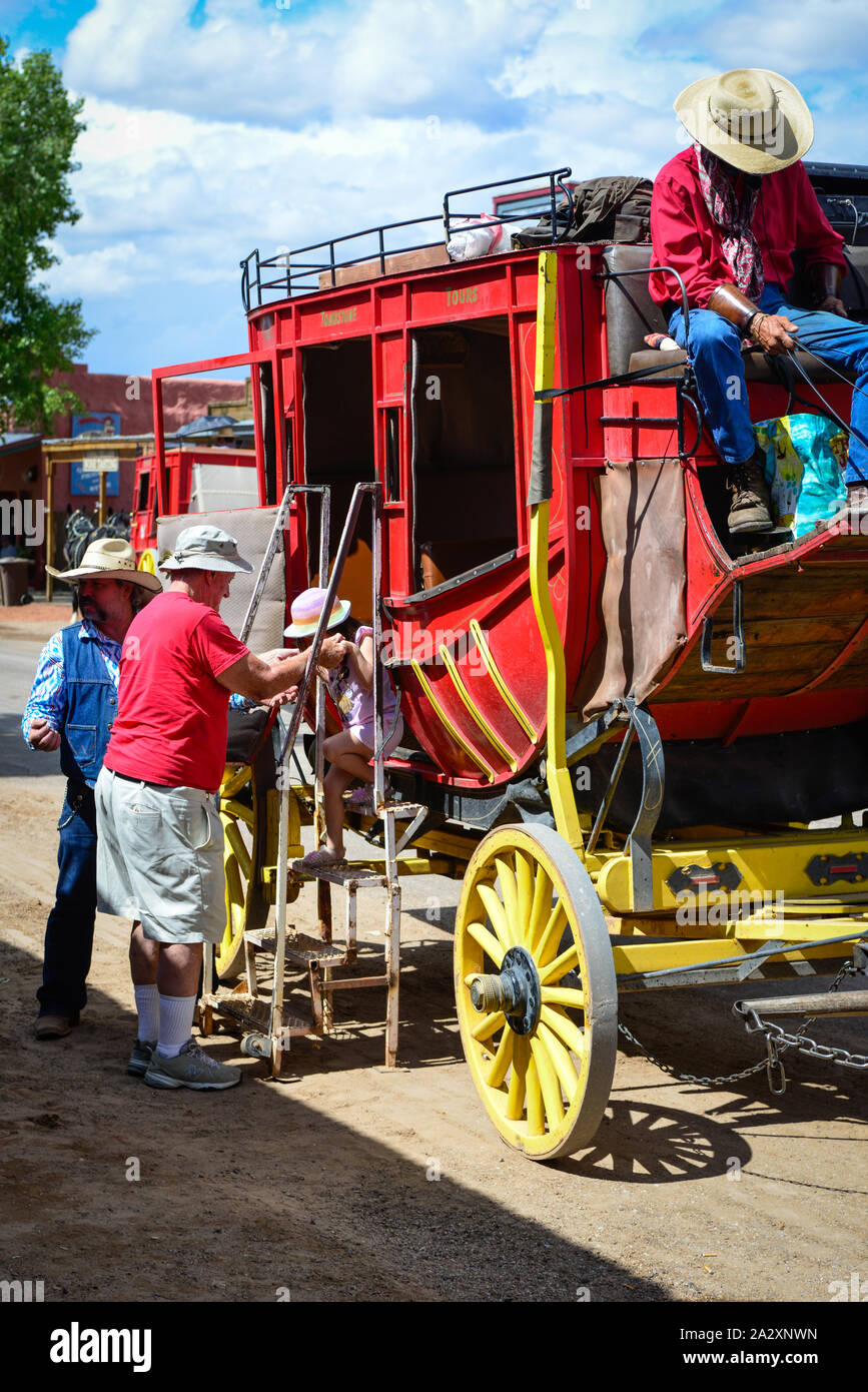 Wild west stagecoach hi-res stock photography and images - Alamy